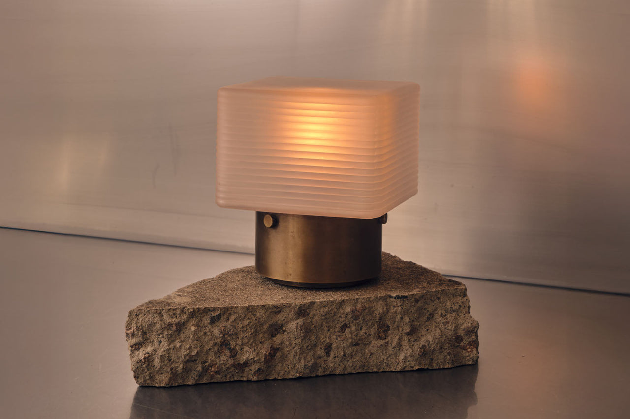 Corner Light: A Collaboration Between There’s Light and NEOZ – NEOZ