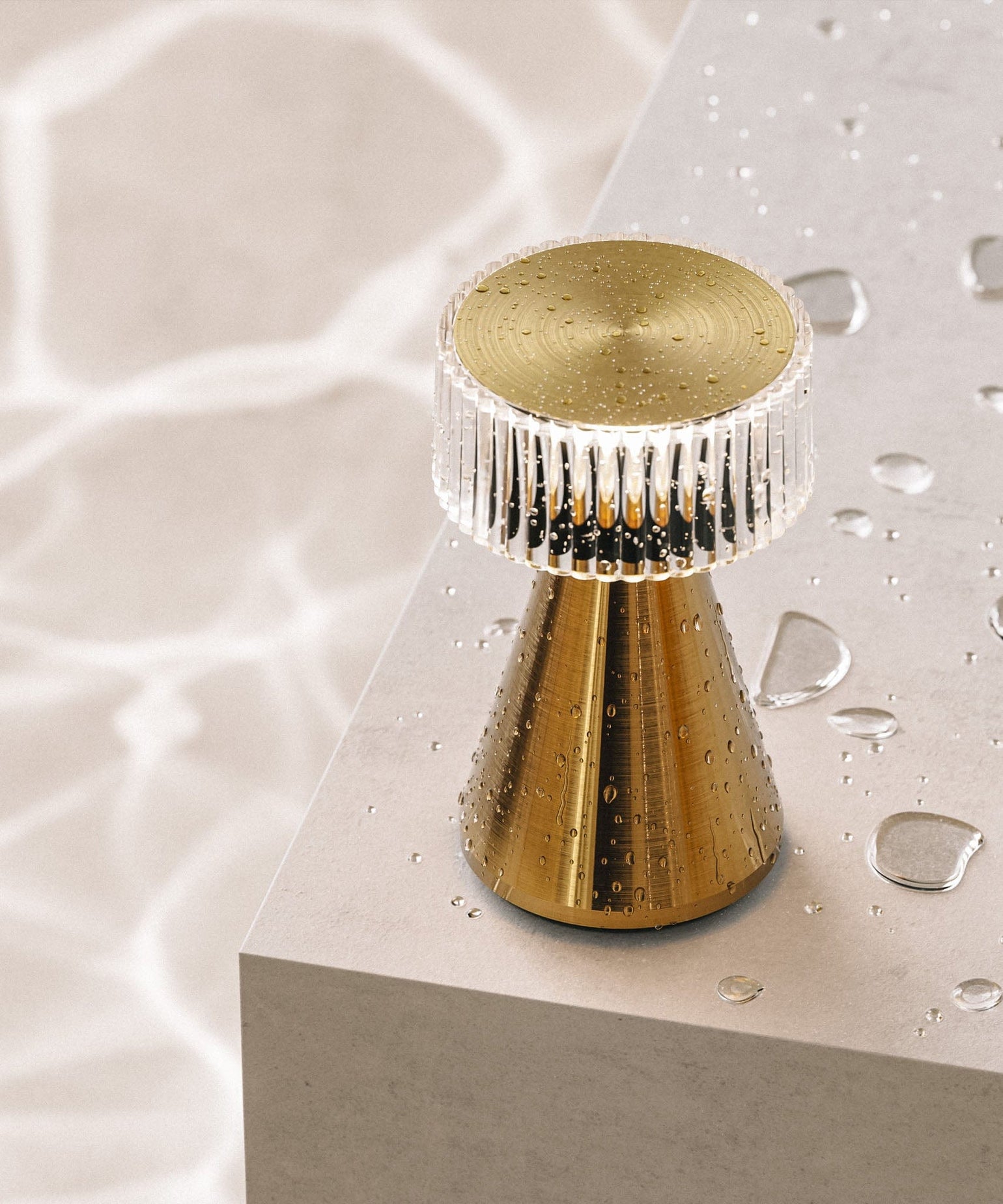 Piccolo Cordless Table Lamp | Modern LED Battery Operated Lamp